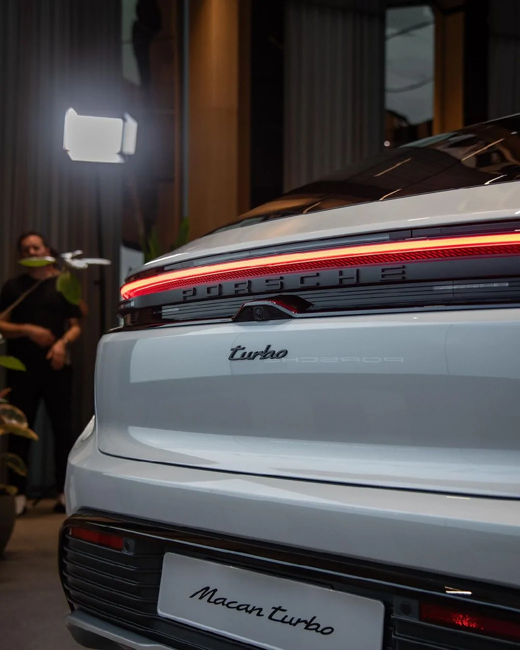 ICE GREY Macan EV Photos Thread | Macan EV Forum, News, Info ...