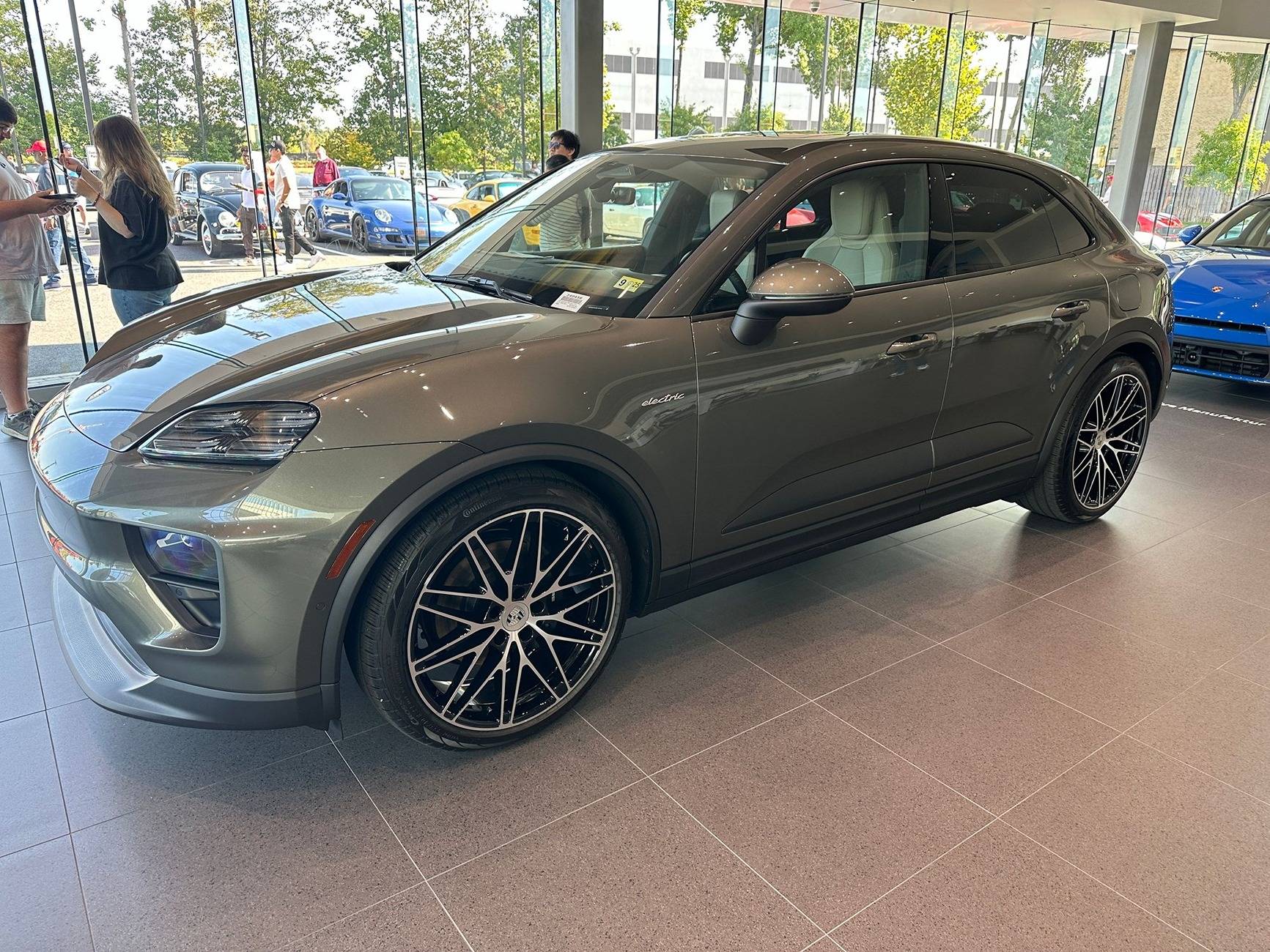 AVENTURINE GREEN Macan EV Photos Thread | Page 2 | Macan EV Forum, News ...