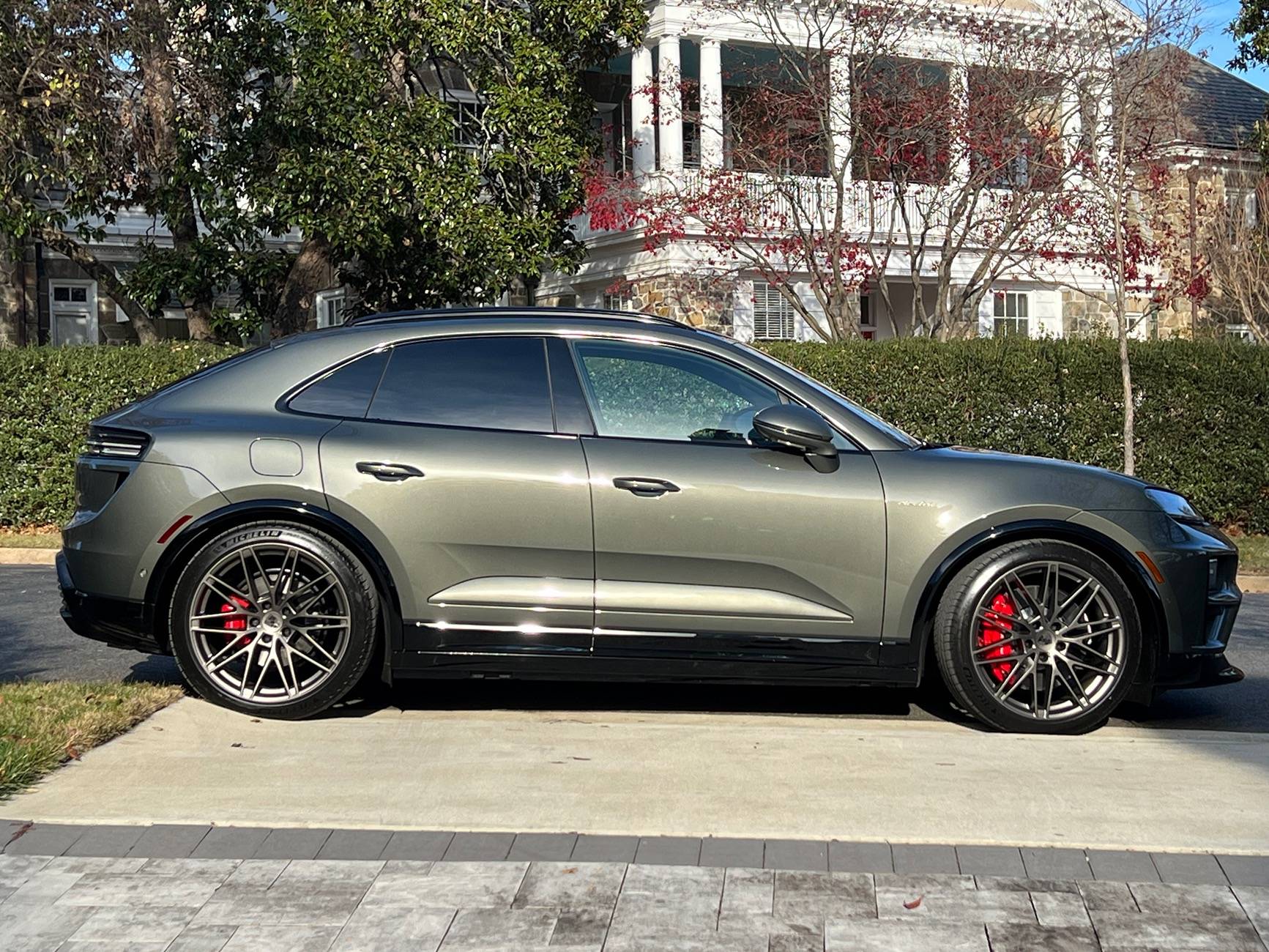 Delivered: Macan Turbo EV Beast @ 1 week +1,250 miles - Aventurine ...