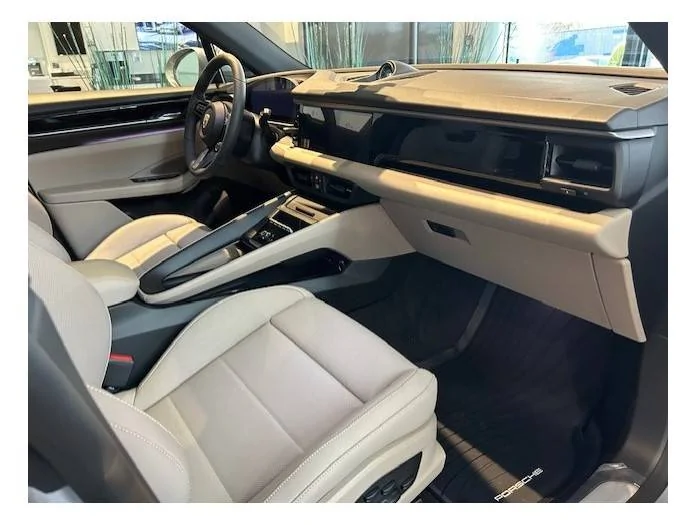 Picked up my Dolomite Silver / Limestone Beige Macan 4 EV Today ...