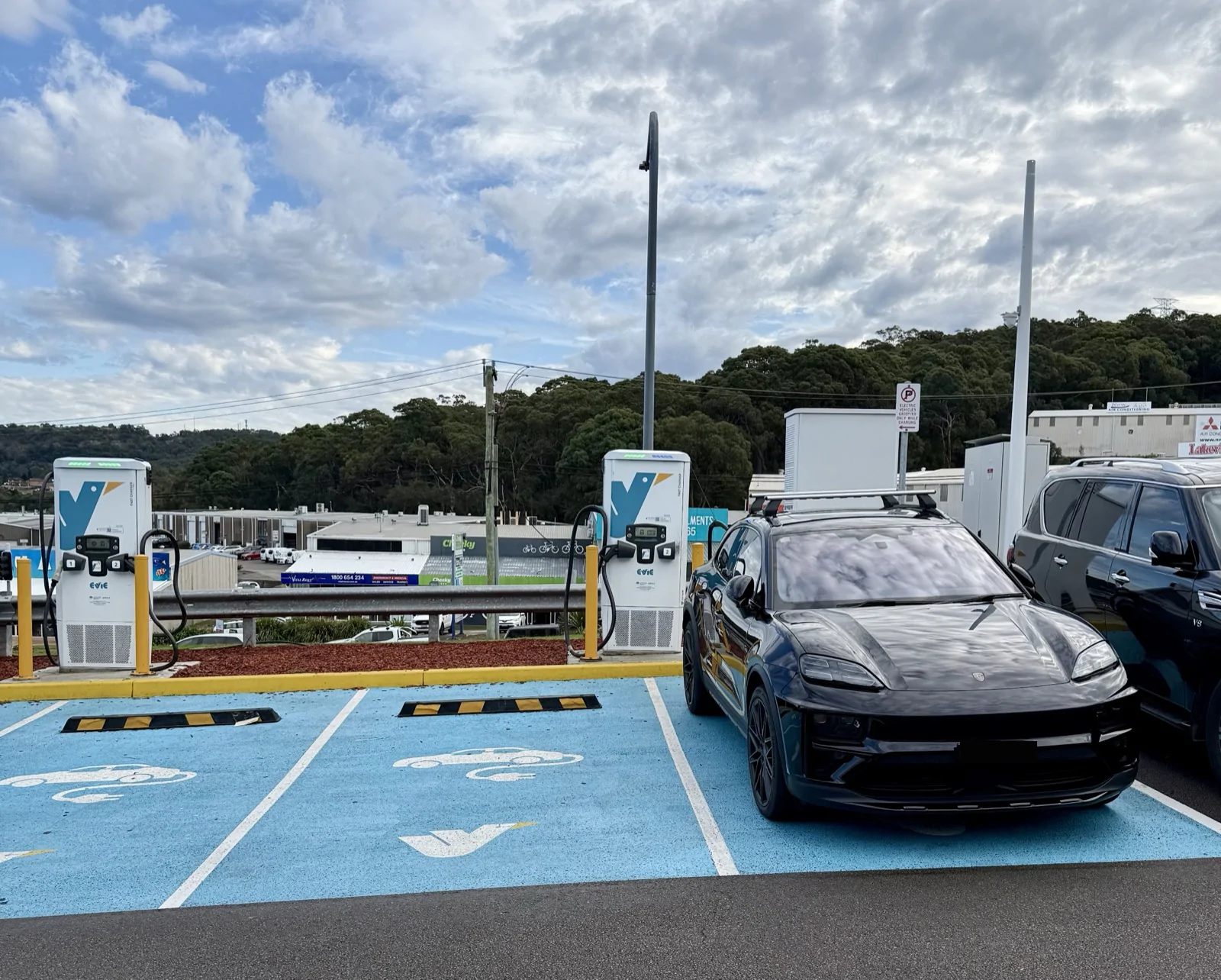 High Drama at Public Chargers [Aus] | Macan EV Forum, News, Info ...