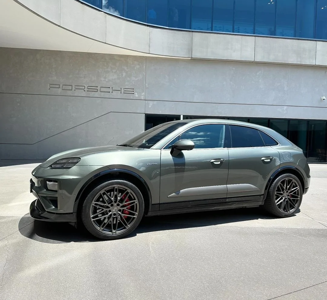 AVENTURINE GREEN Macan EV Photos Thread | Macan EV Forum, News, Info ...